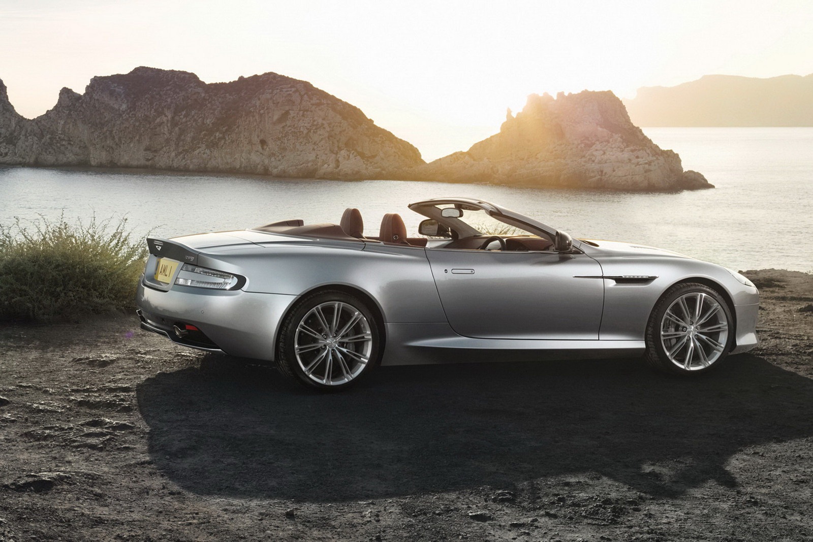 rasecars: 2013 Aston Martin DB9