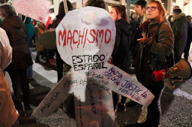 valladolor: [Valladolid] Miles de personas contra el machismo