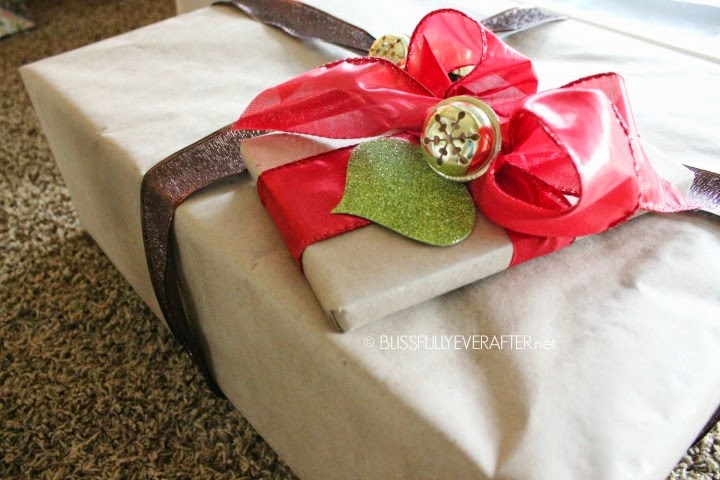 Unremarkable Files: Just Call Me Martha Stewart: A Gift Wrapping Fail