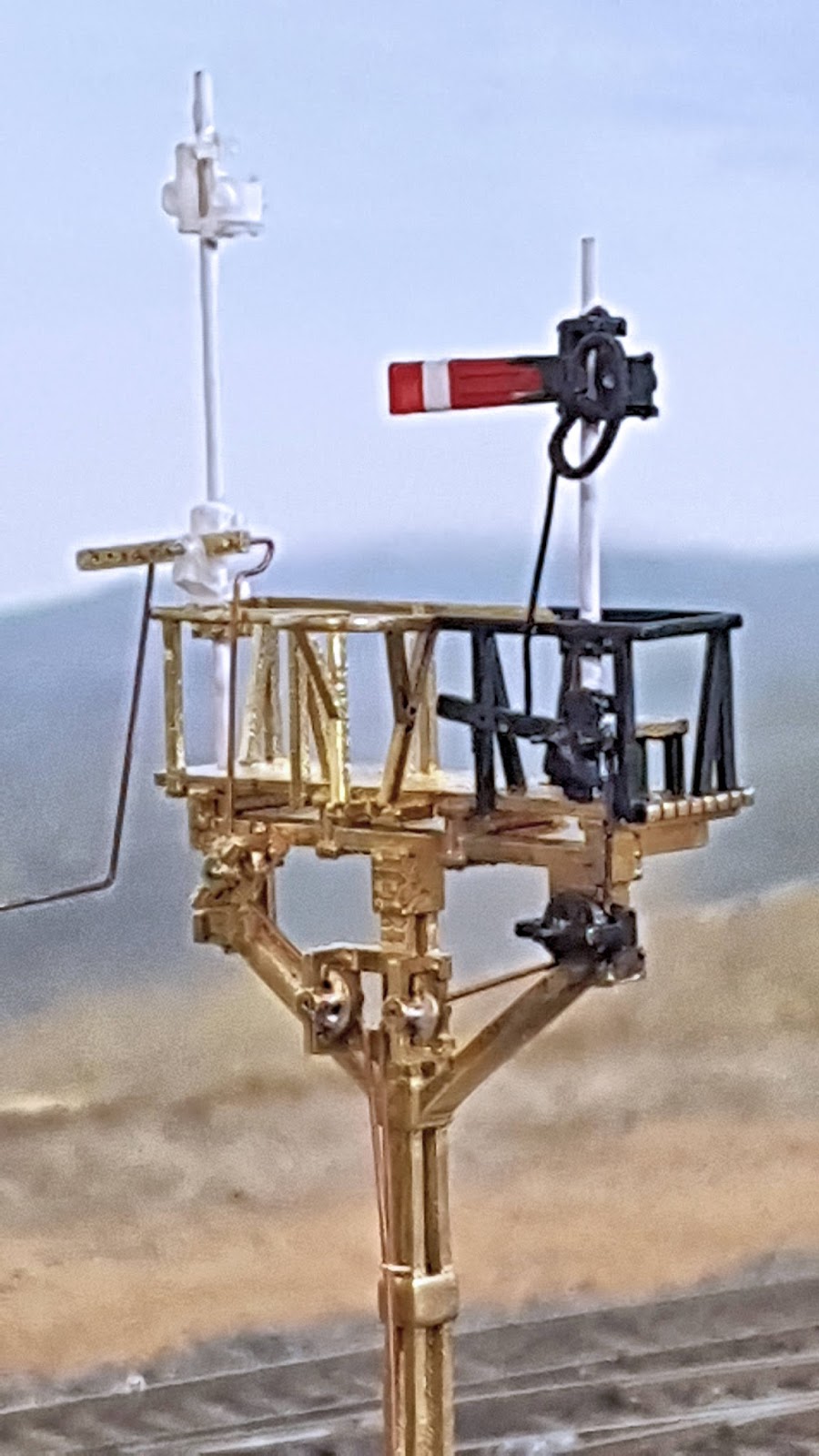 BYLONG: Latest Effort - Werris Creek Platform Starter Bracket Signal