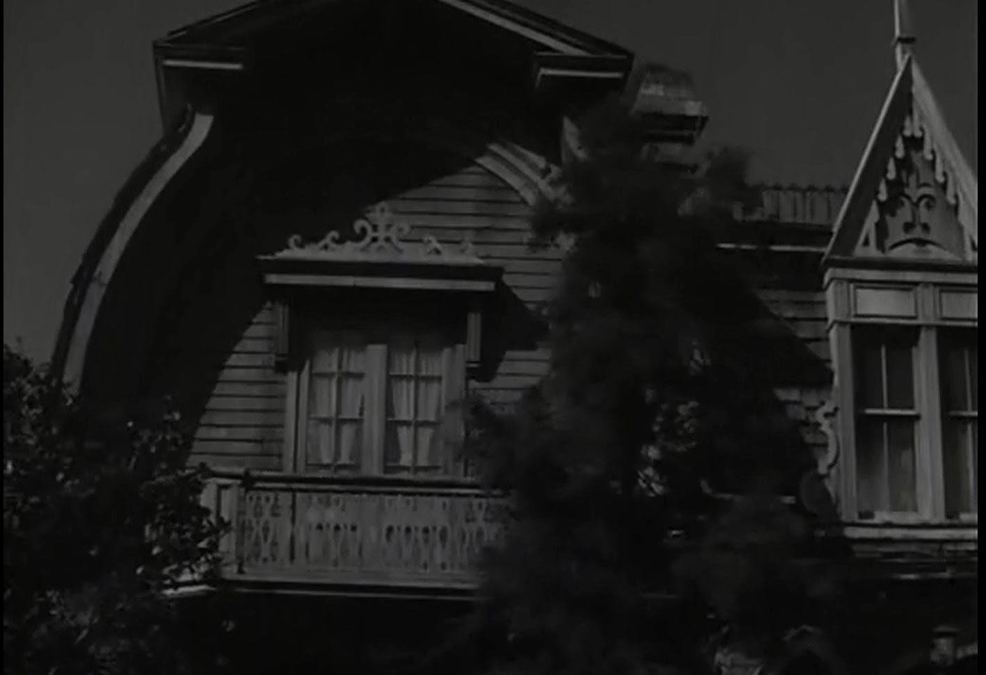 Inside the Munster House Screen Shots of All Interiors and Every Room ...