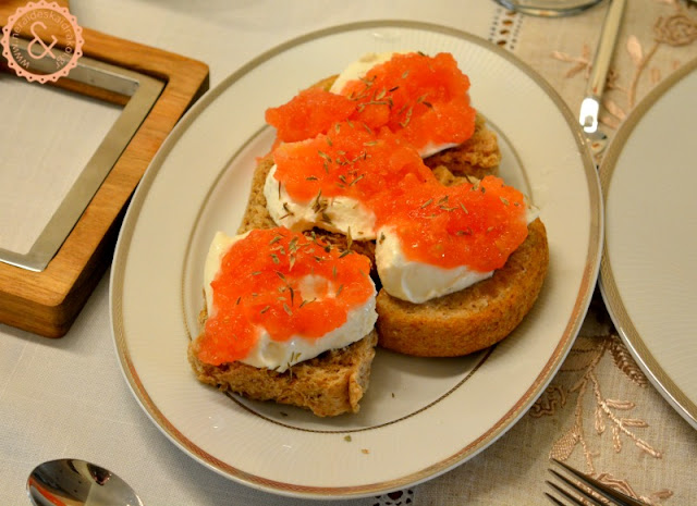 Κρητικός ντάκος με μους φέτας! - Νεράιδες και Δράκοι