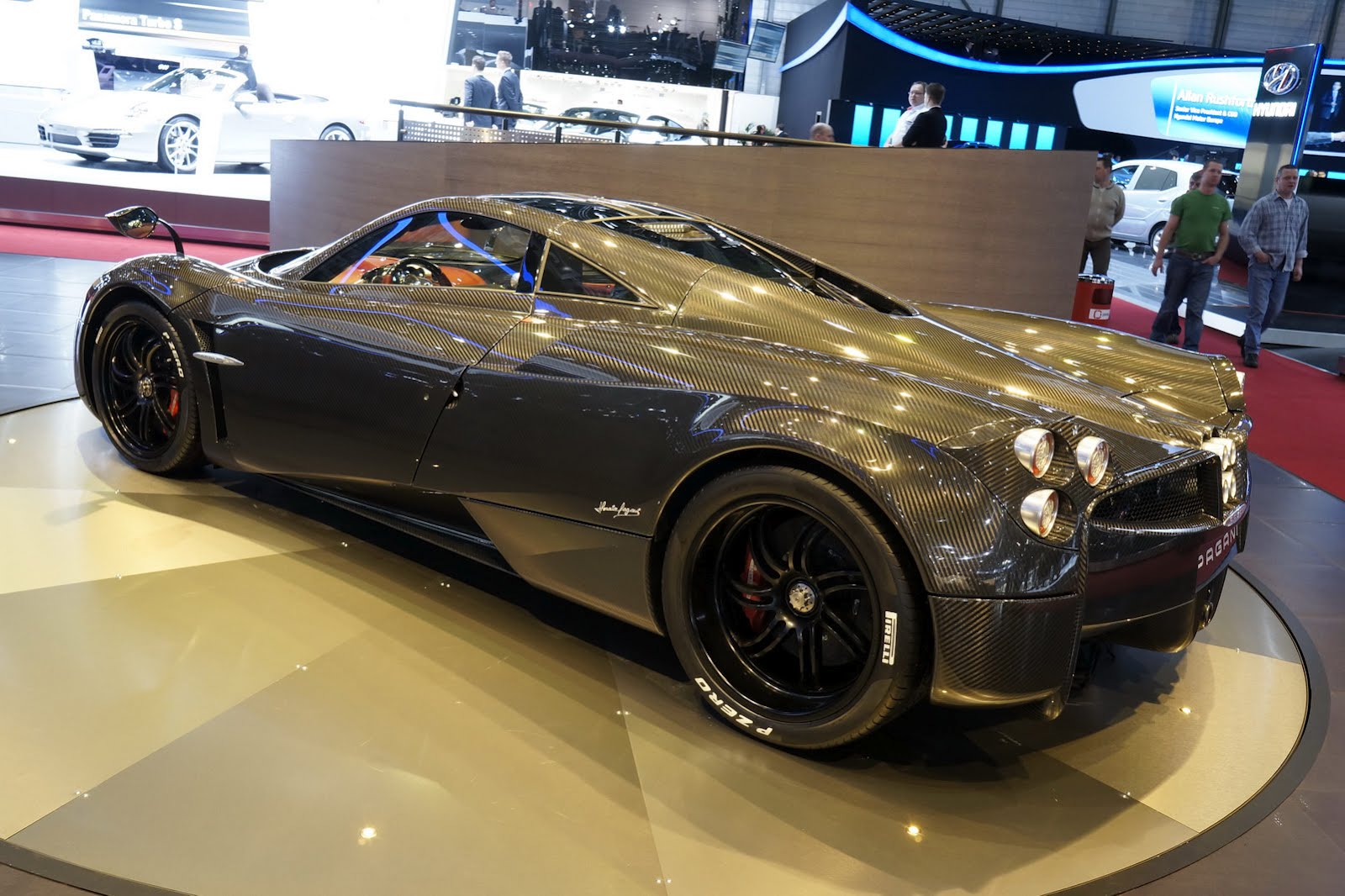 Pagani Huayra Carbon Edition ~ Autooonline Magazine