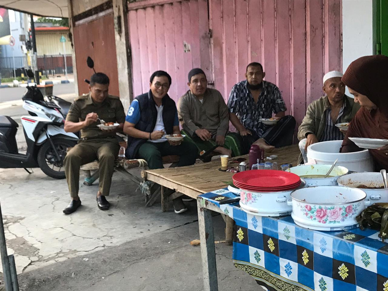 Gambar Warung Pinggir Jalan Pulp