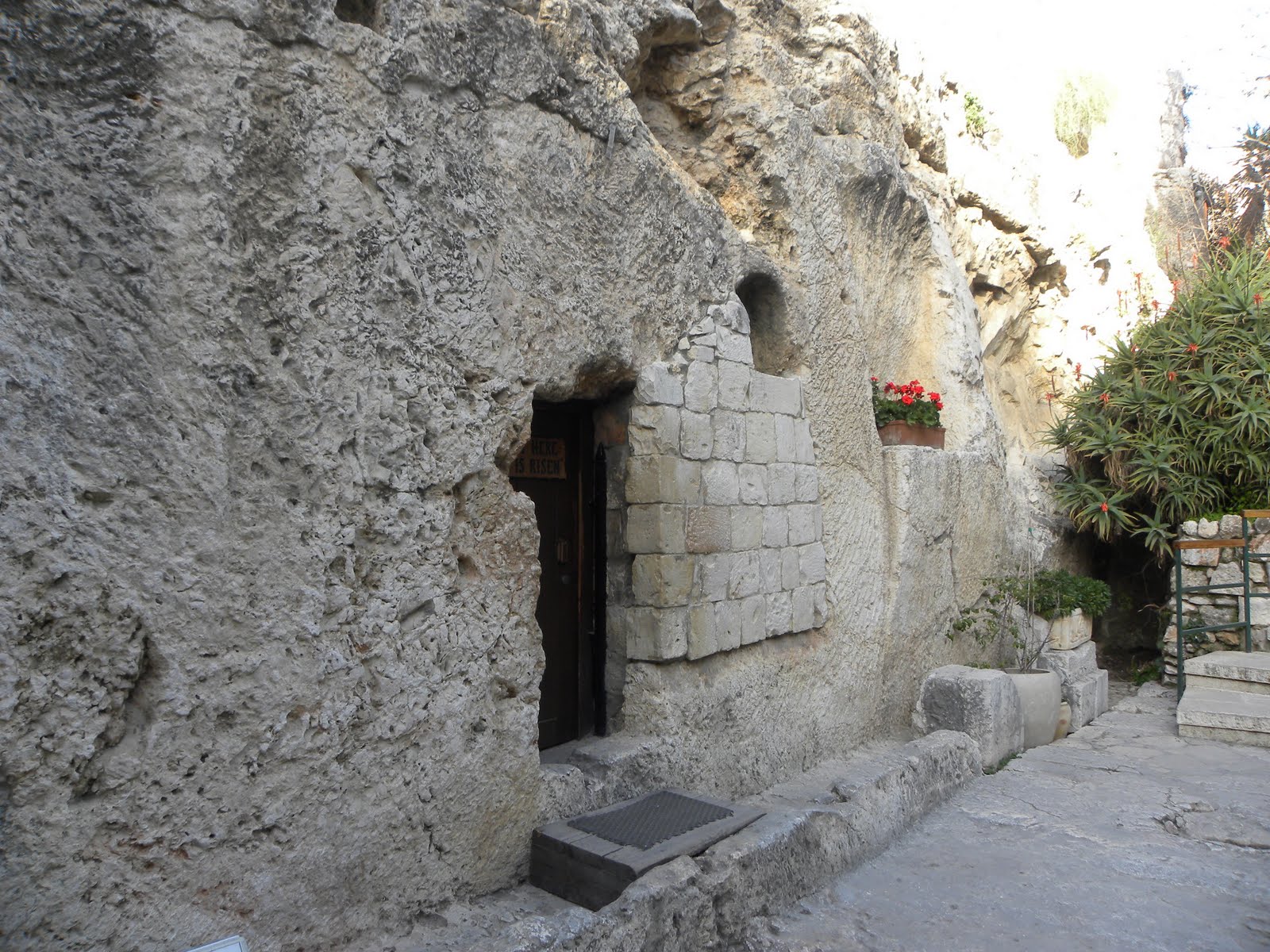 Audryn's Adventures: Garden Tomb - Golgotha