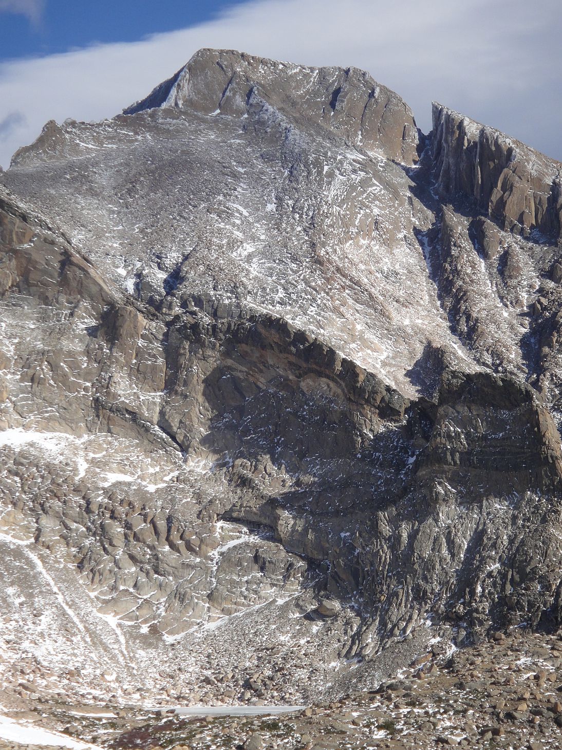 Hiking Rocky Mountain National Park: Chiefs Head Peak via Sandbeach Lake.