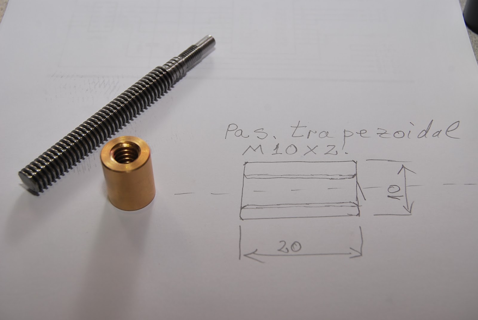 CNC - Shop - Andrei Gradu: Surub trapezoidal CNC - pas 12 x 3 mm - otel ...