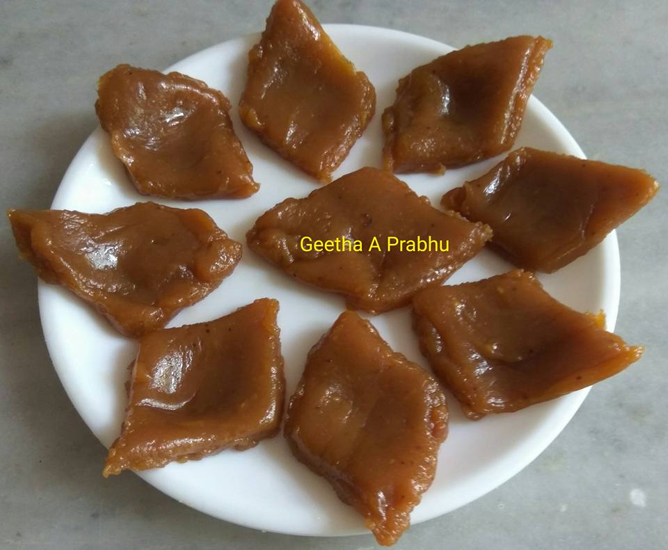 Cooking With Geetha: KELYA HALWO - Konkani sweet dish recipe /BANANA HALWA