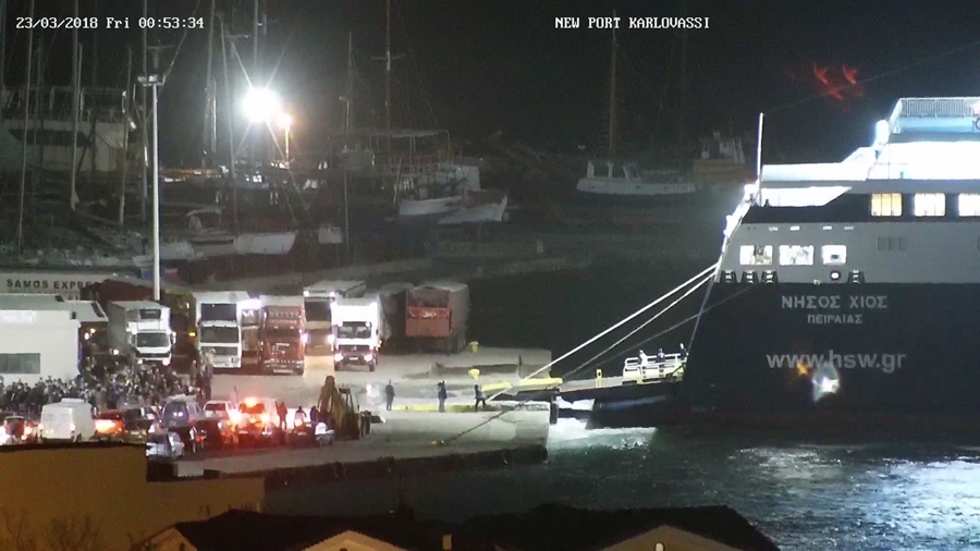 New Port Karlovassi: Ο χθεσινός αέρας "πήρε" και τα φώτα του μεγάλου ...