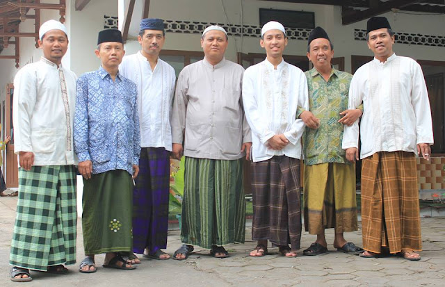 KELUARGA KRAPYAK | PonPes Al-Munawwir Komplek L Krapyak Yogyakarta