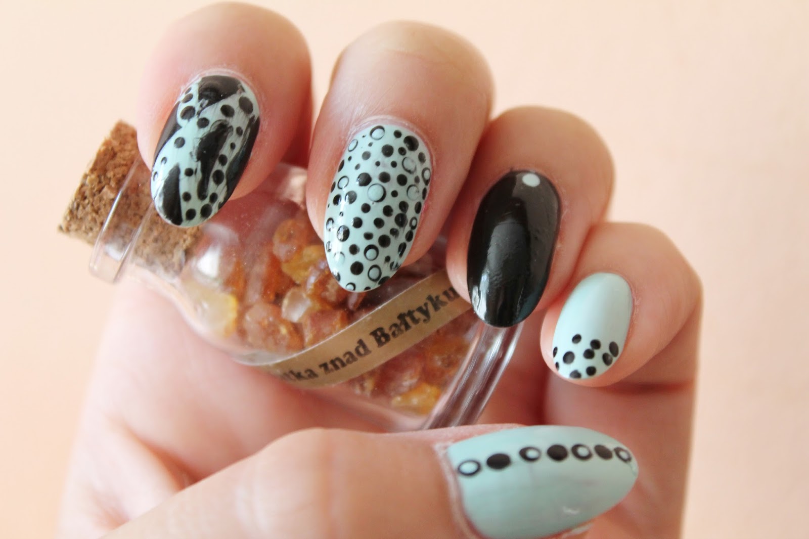 Mani Monday with my nails from Poland - Monica Hayworth