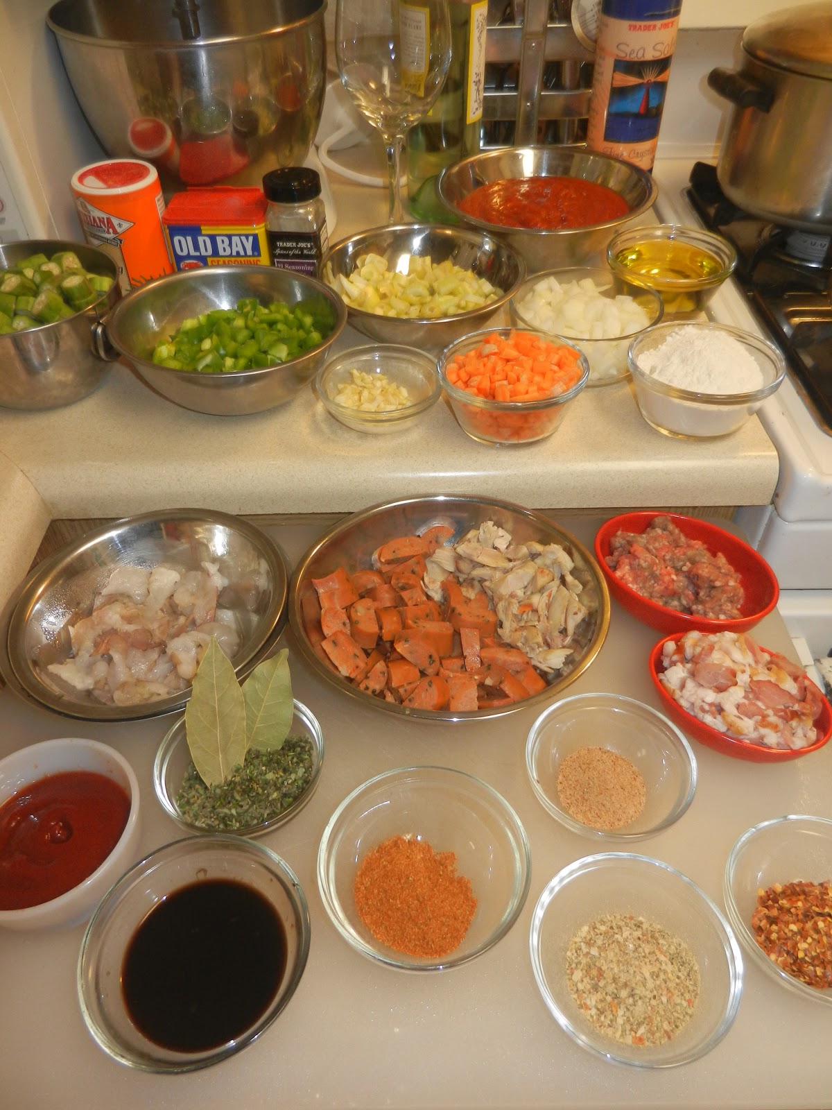 Fun Cooking with Mary : Creole Gumbo and Pumpkin Sage Cornbread!
