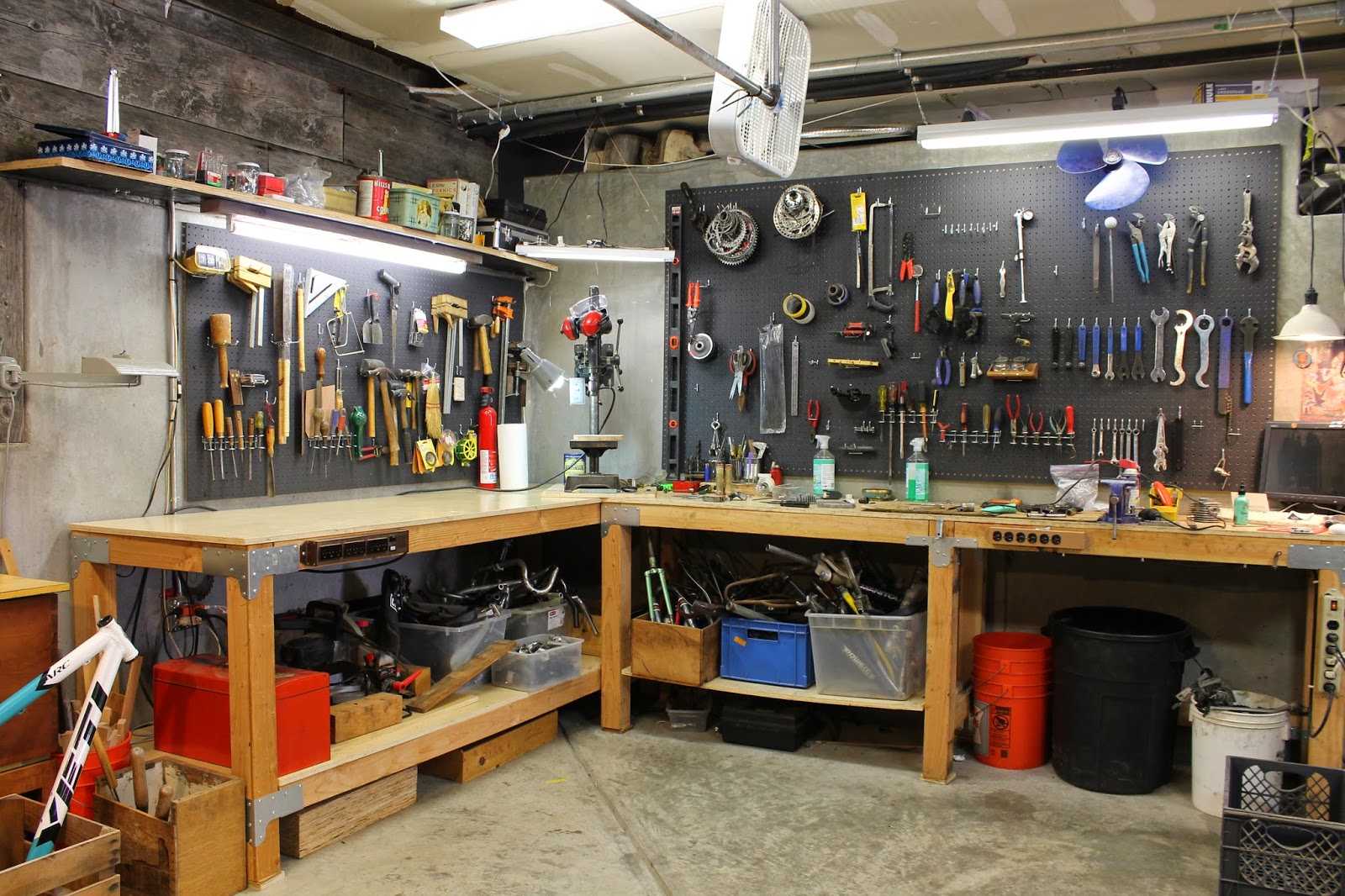 Build Wood Garage Shelf - woodworking austin