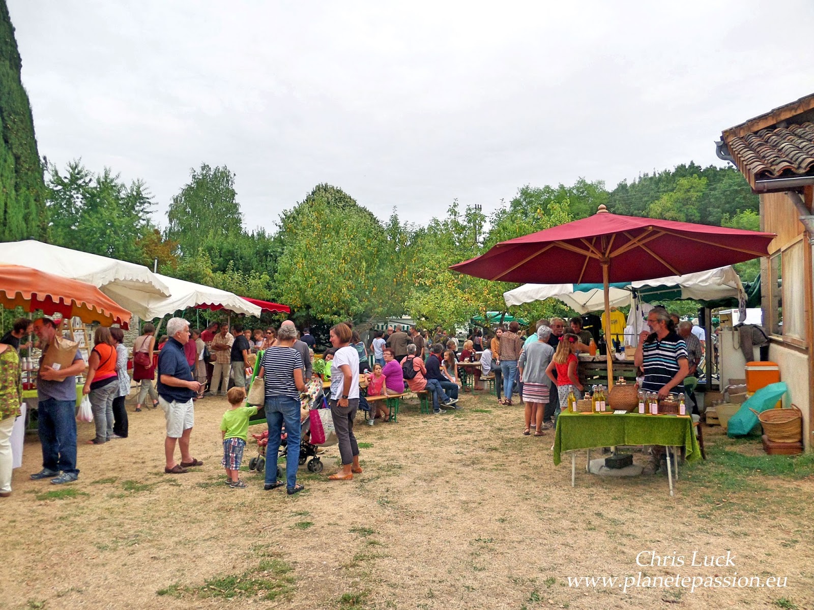 French wildlife and beekeeping: Organic or Bio food in France