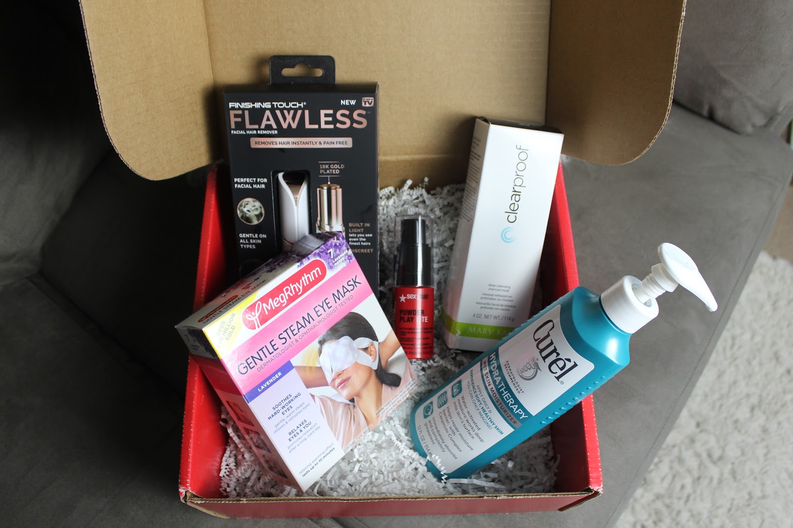 REDBOOK Fall 2017 Red Beauty Box Review | FabEllis