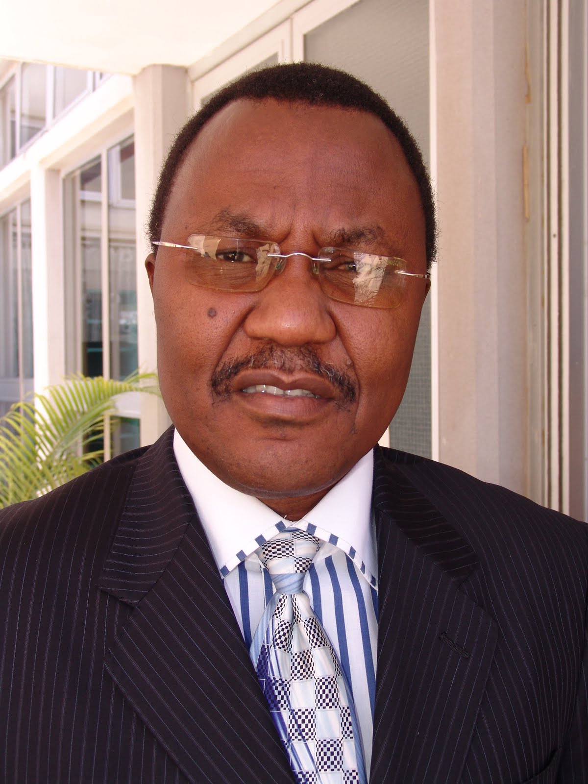 Mhegera's\databank: May 2011