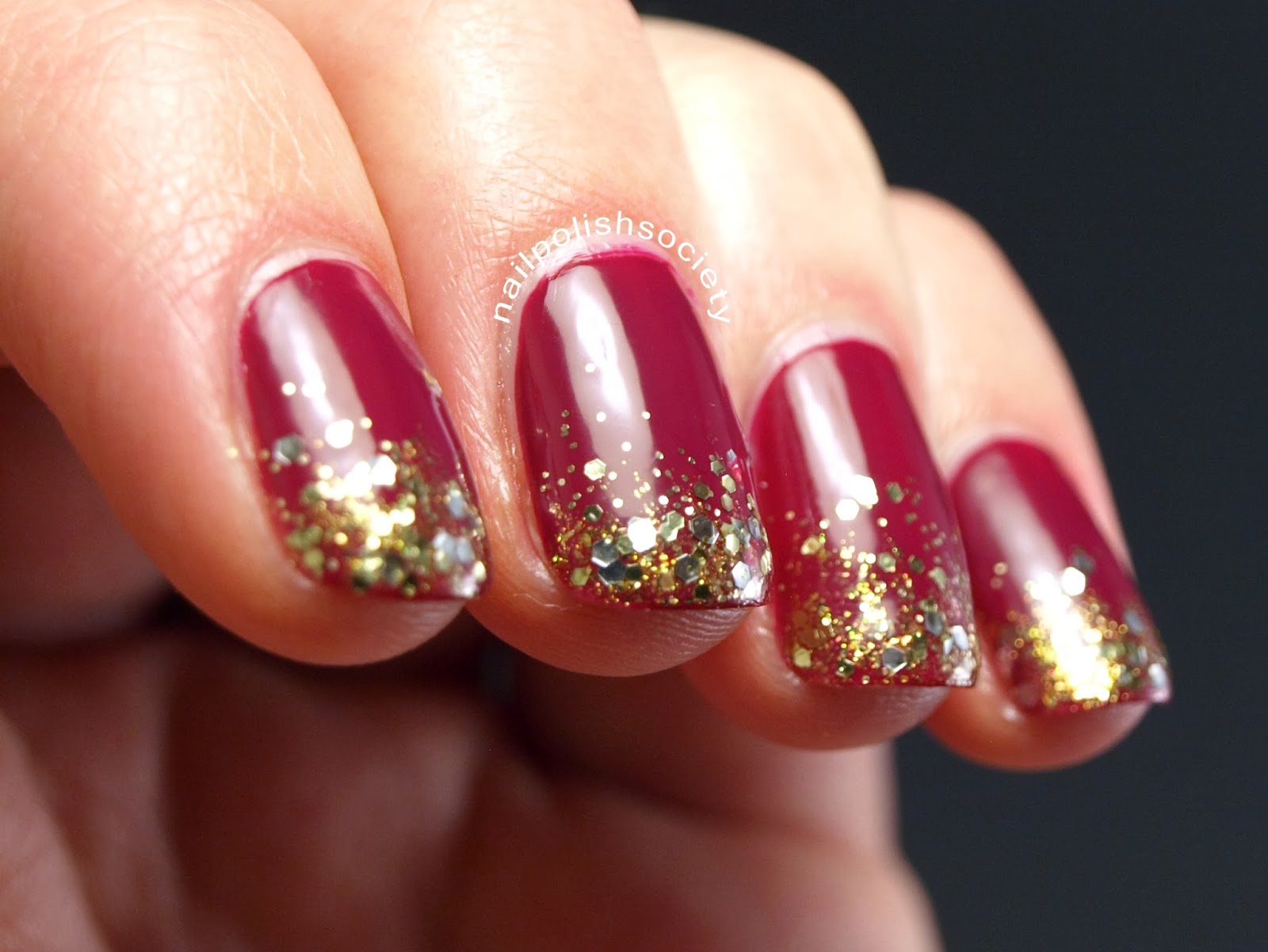 Nail Polish Society: Berry Holiday Party Nails