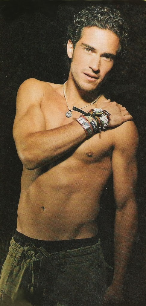 RBD: Fotos de Miguel Arango(Alfonso Herrera)