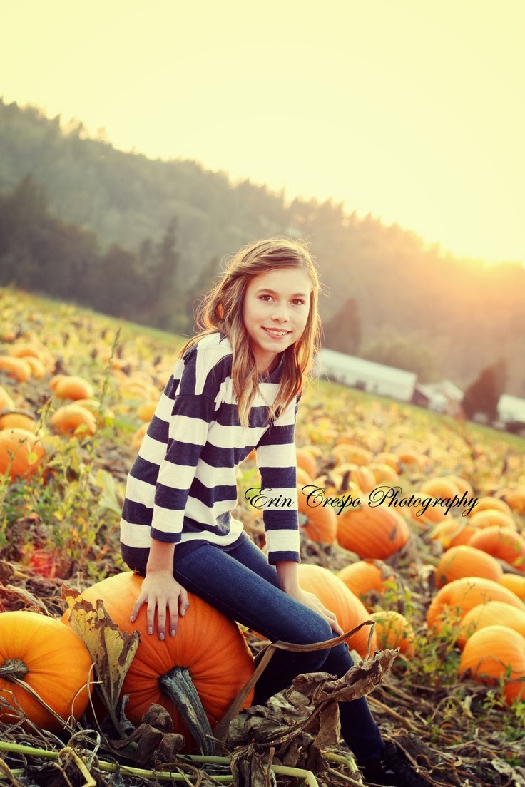 Faulkner's Ranch: Posing With Pumpkins