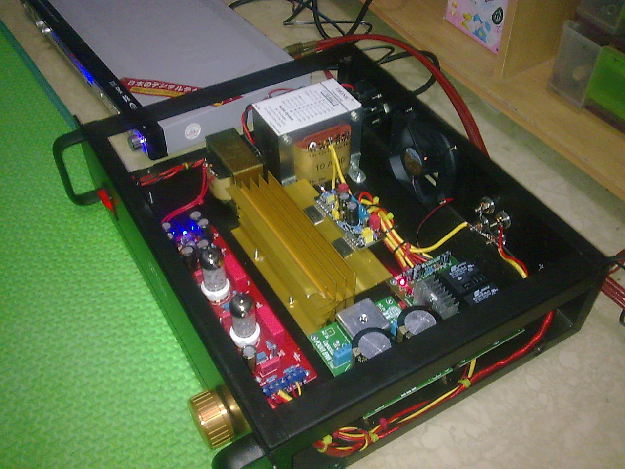 audio: DIY Amplifier Gainclone