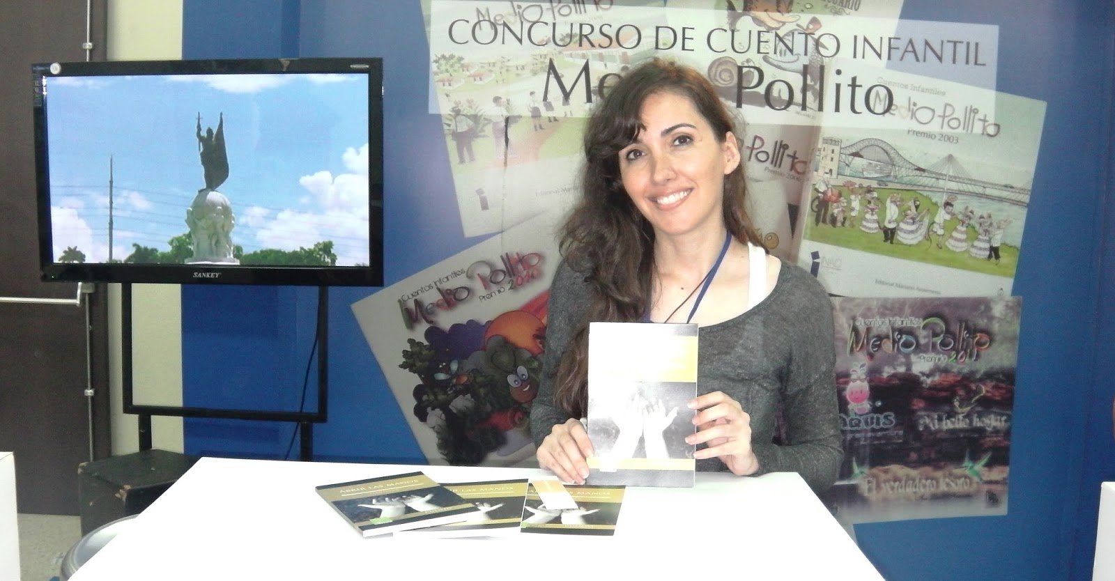 Presentan en la Feria del libro de Panamá la obra "Abrir las manos" de ...