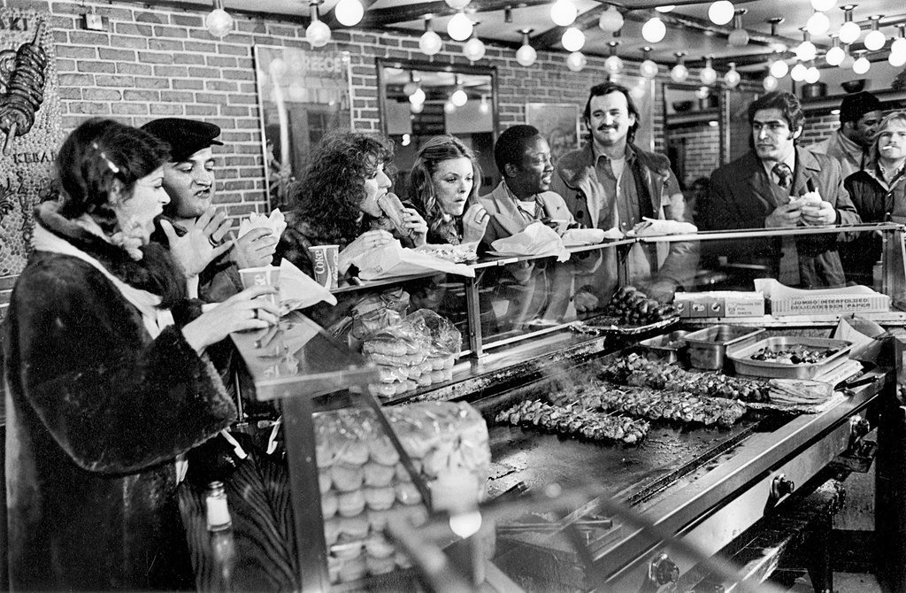 19 Amazing Vintage Photographs Captured Street Scenes of Times Square ...