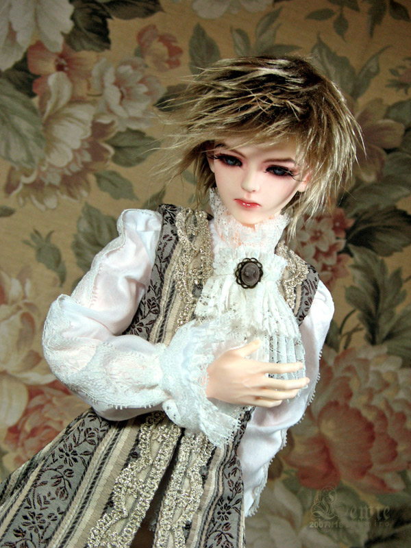 KMIRO GALLERY: 1:4 BJD