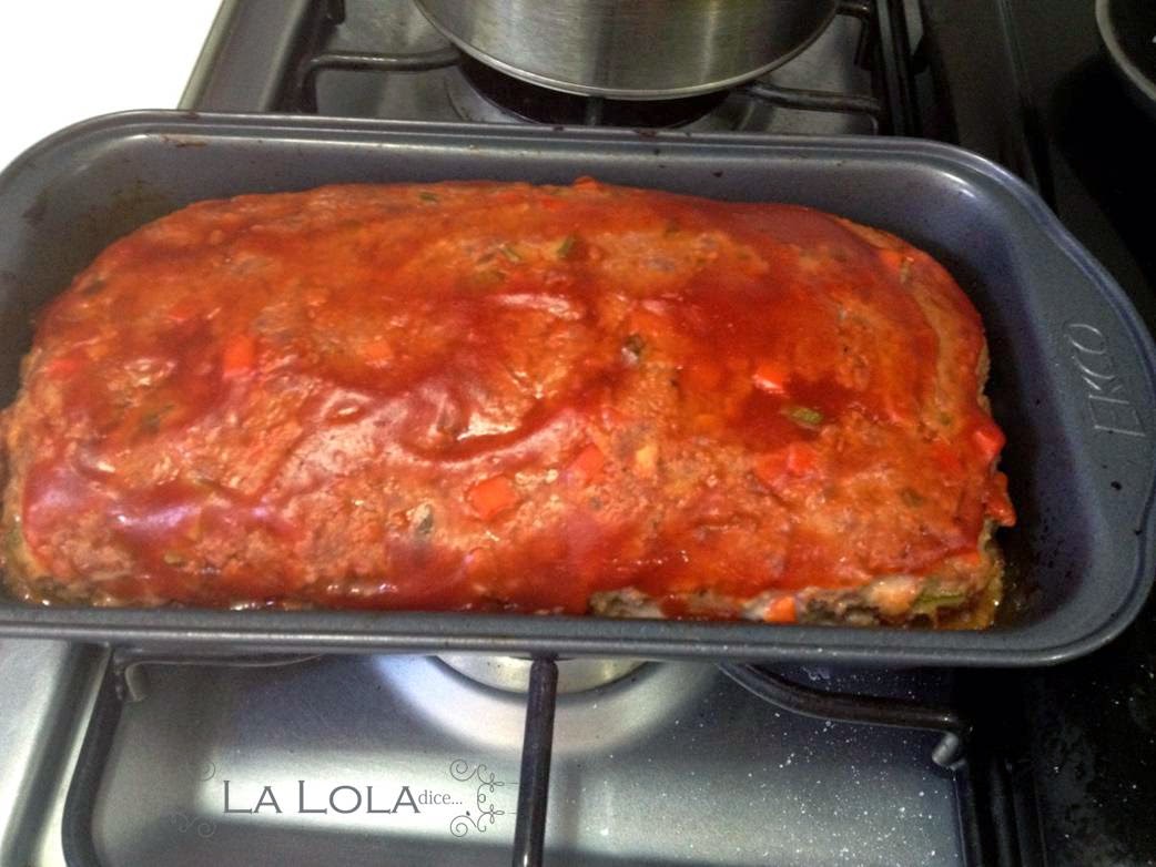 Pastel de Carne … maaa the “Meatloaf” | La Lola Dice