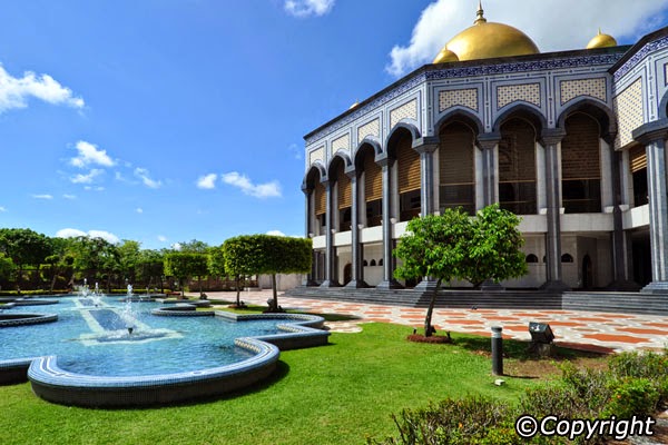 Brunei Share: Brunei Holidays : Famous and Interesting Places In Brunei