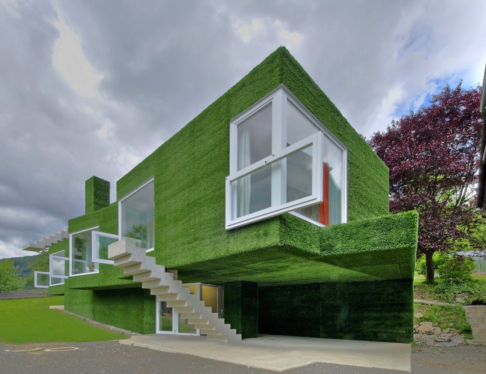 Eddy Choice: Green House in Austria
