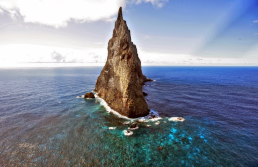 Ball's Pyramid | Passions For Life