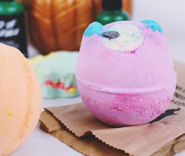 Becky Bedbug: Review // Lush Halloween 2016