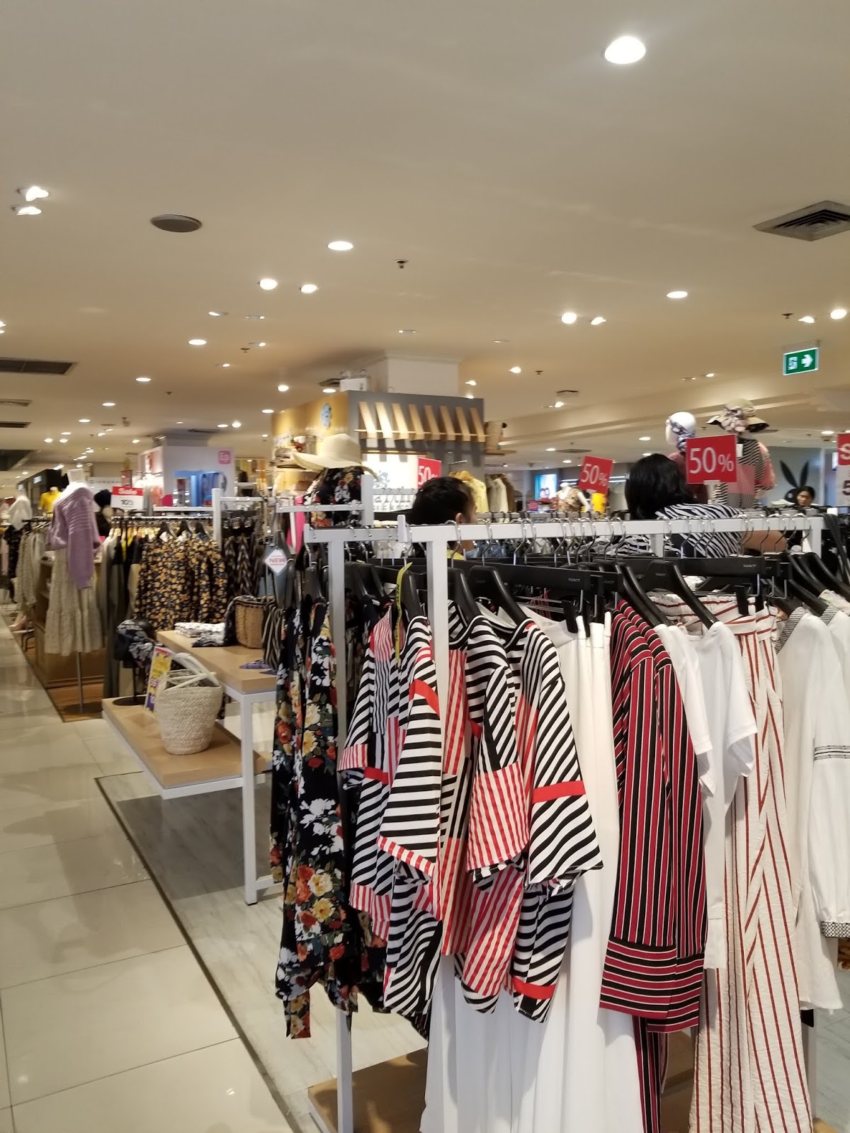 Day 4: Tokyu Department Store at MBK Mall - Bangkok, Thailand - chichicho~