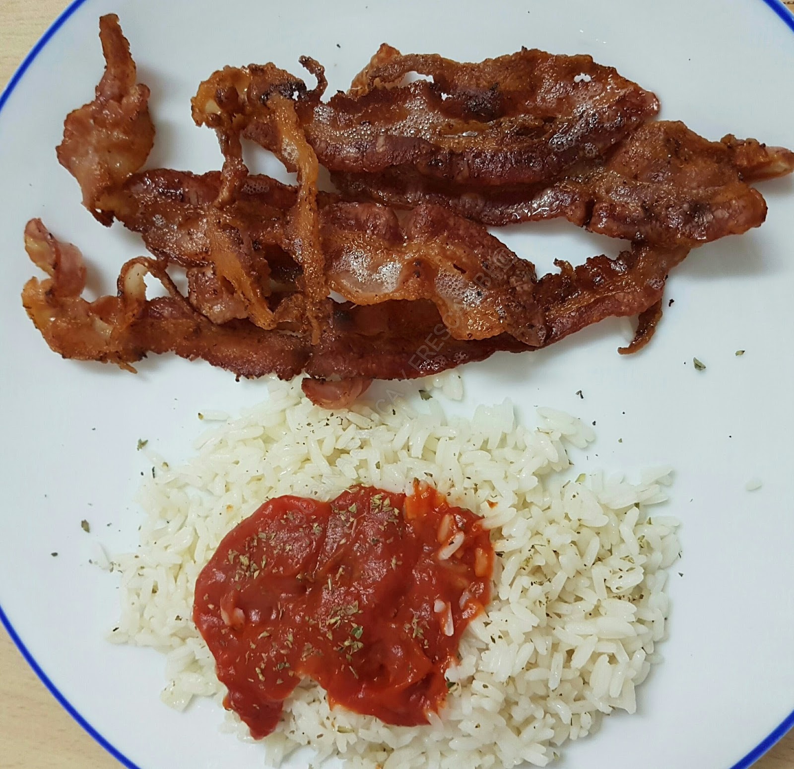 Cocina Basica y Fresca: ARROZ CON TOMATE CASERO Y BEICON CBF@