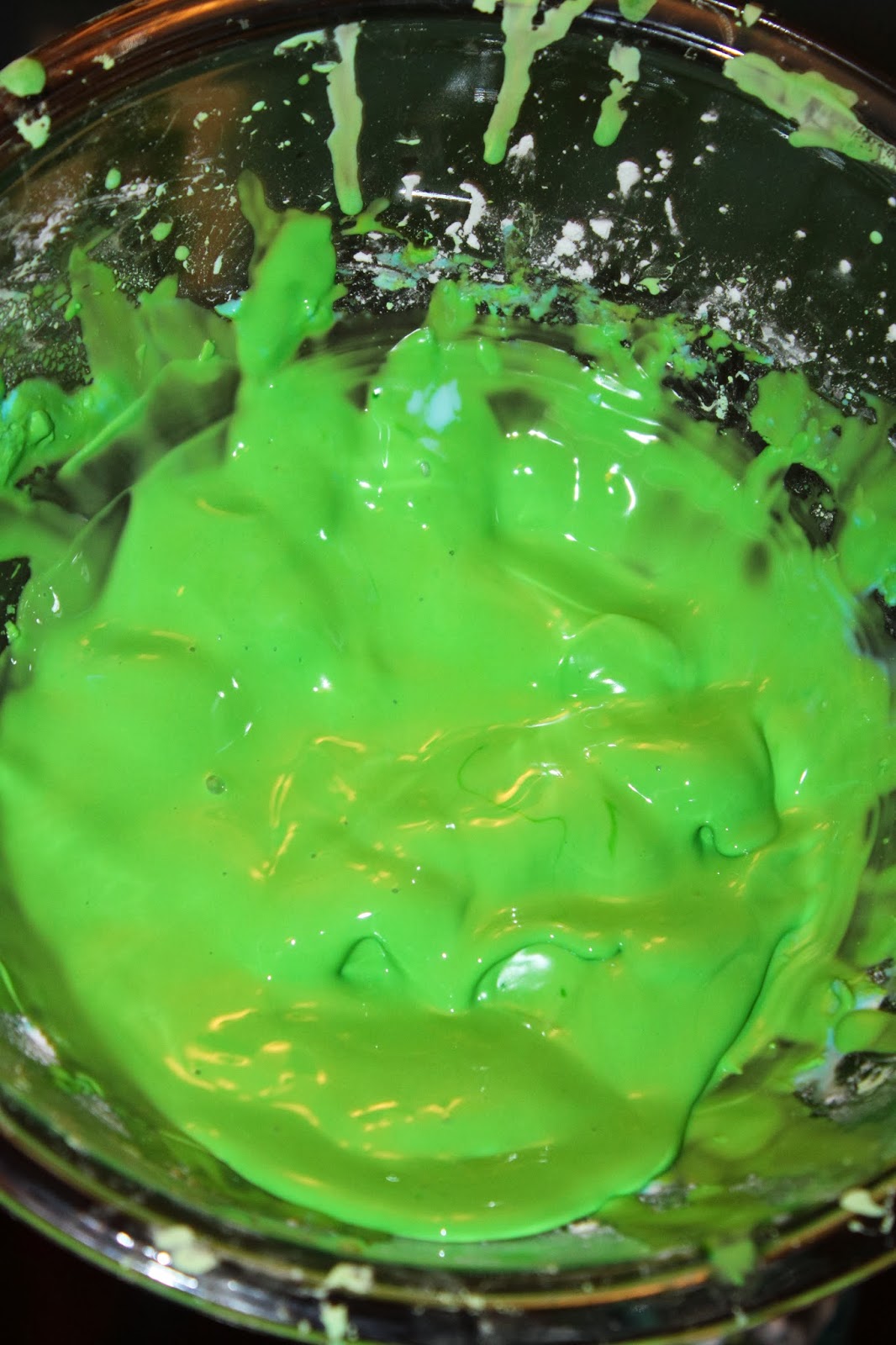 The Speech-Language MOMologist: Celebrating Dr. Seuss: Making OOBLECK!