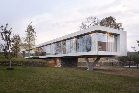 101 planos: Diseño: Volumen puro en forma lineal