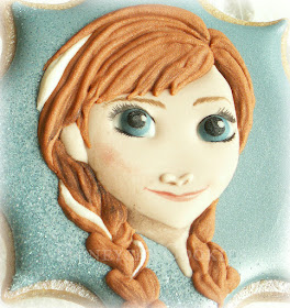 Honeycat Cookies: Anna and Elsa from Frozen Cookie Tutorial