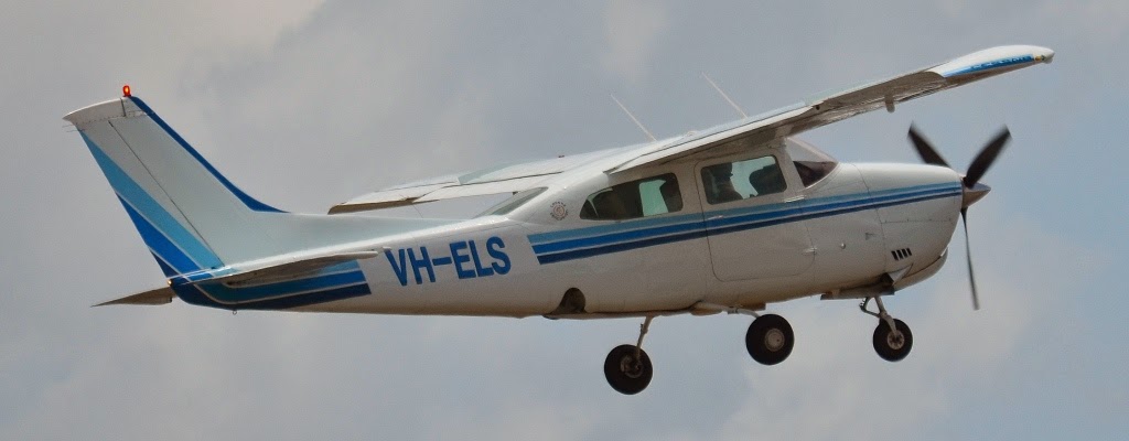 Central Queensland Plane Spotting: QantasLink Charters to Sydney - Plus ...