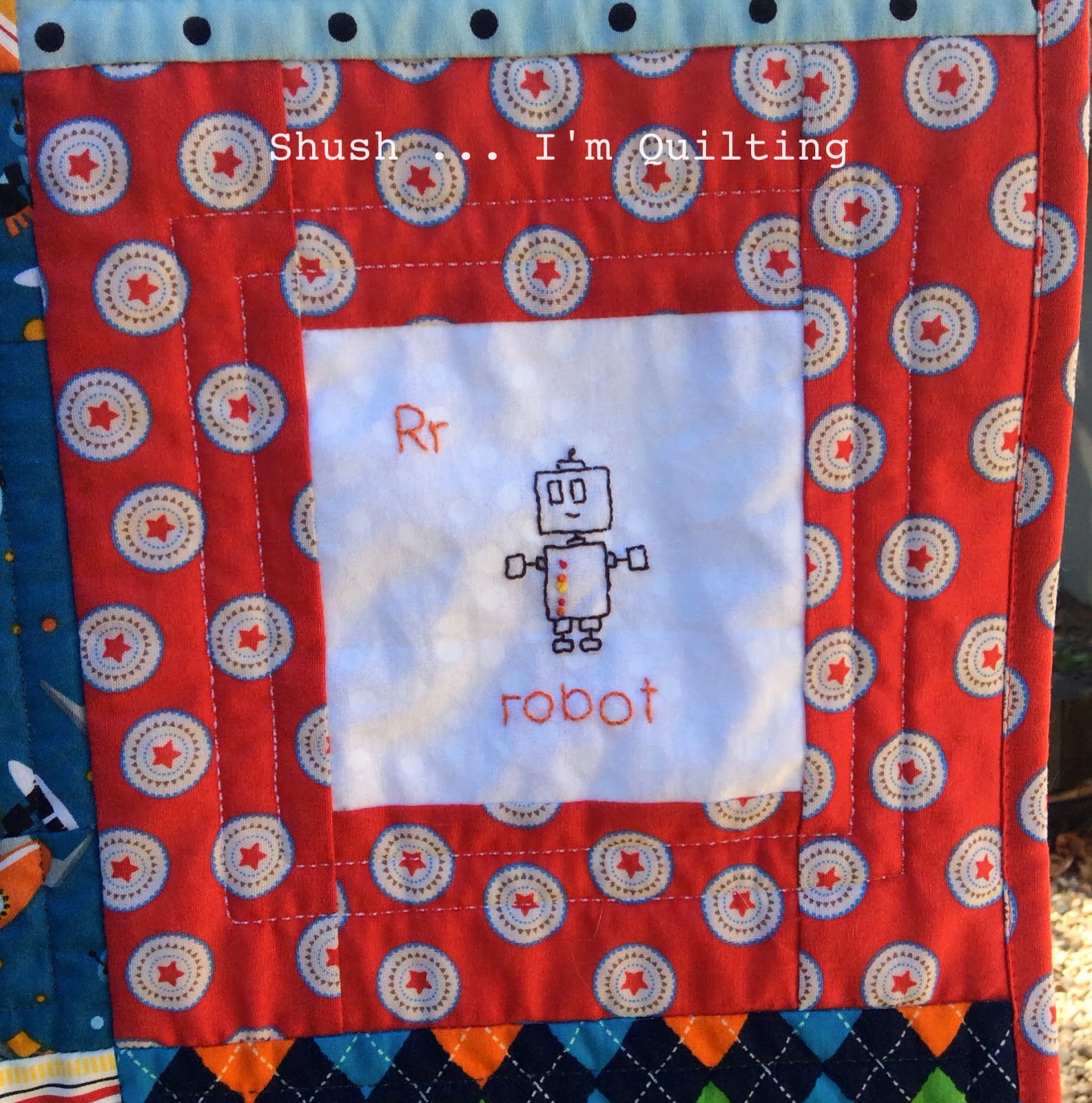 Shush I'm Quilting: January 2014