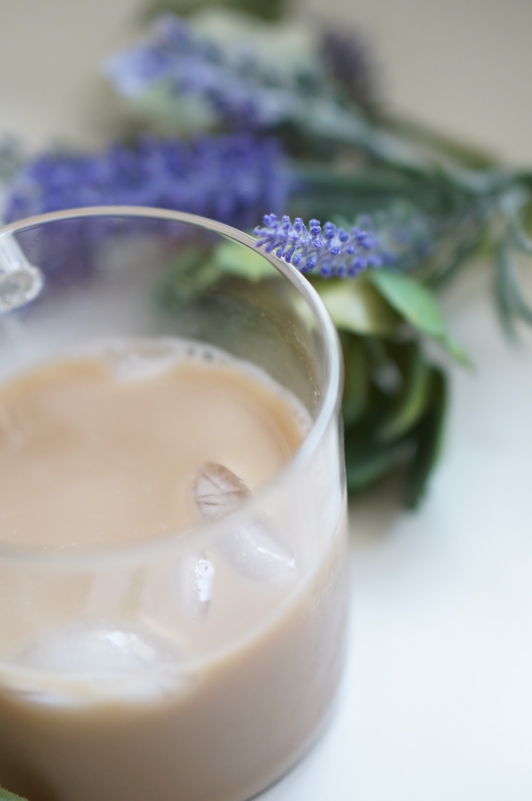 REBECCA EATS | ICED LAVENDER CHAI LATTE AT HOME - Rebecca Lately