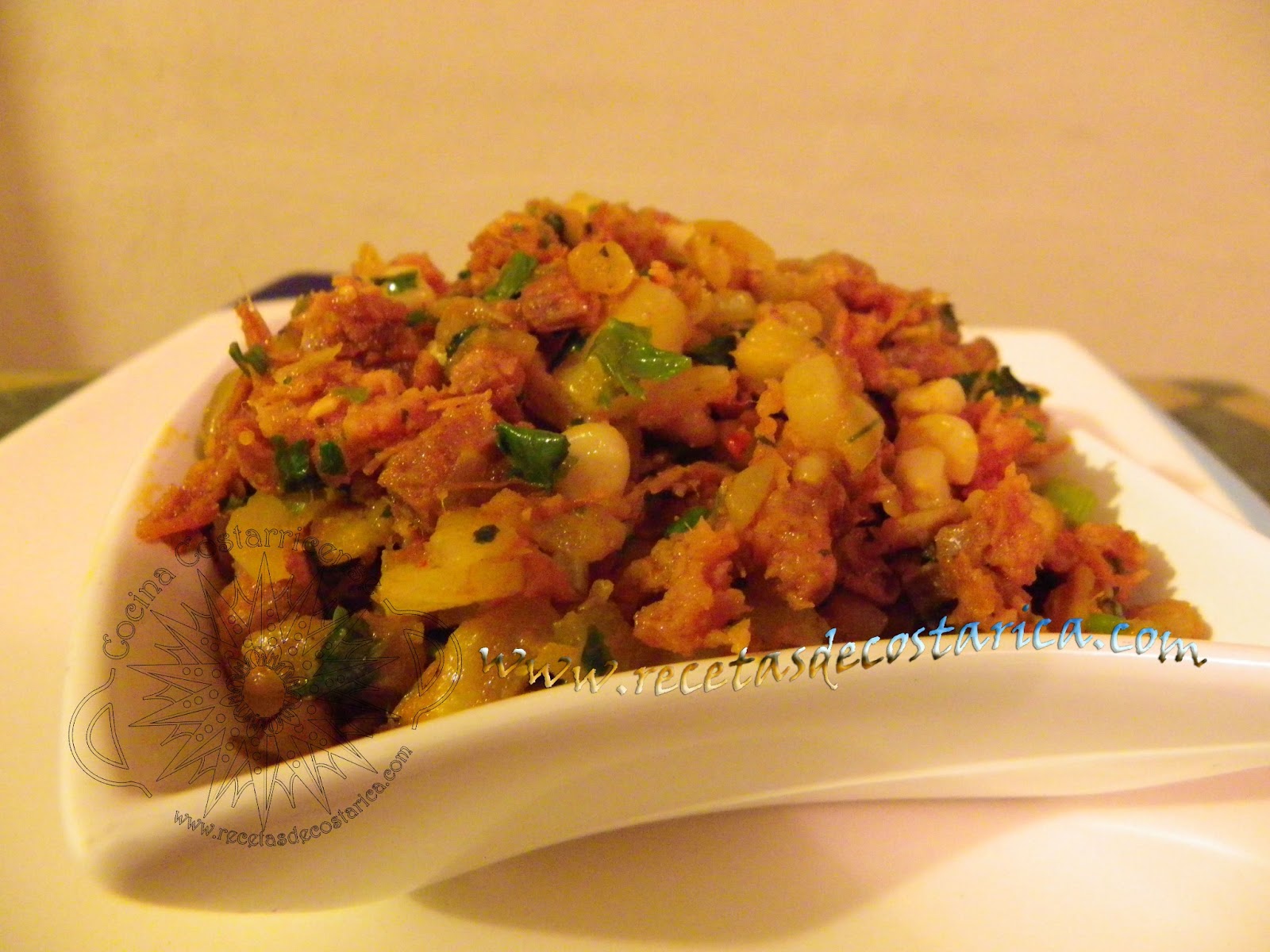 Cocina Costarricense: picadillo verduras con chorizo