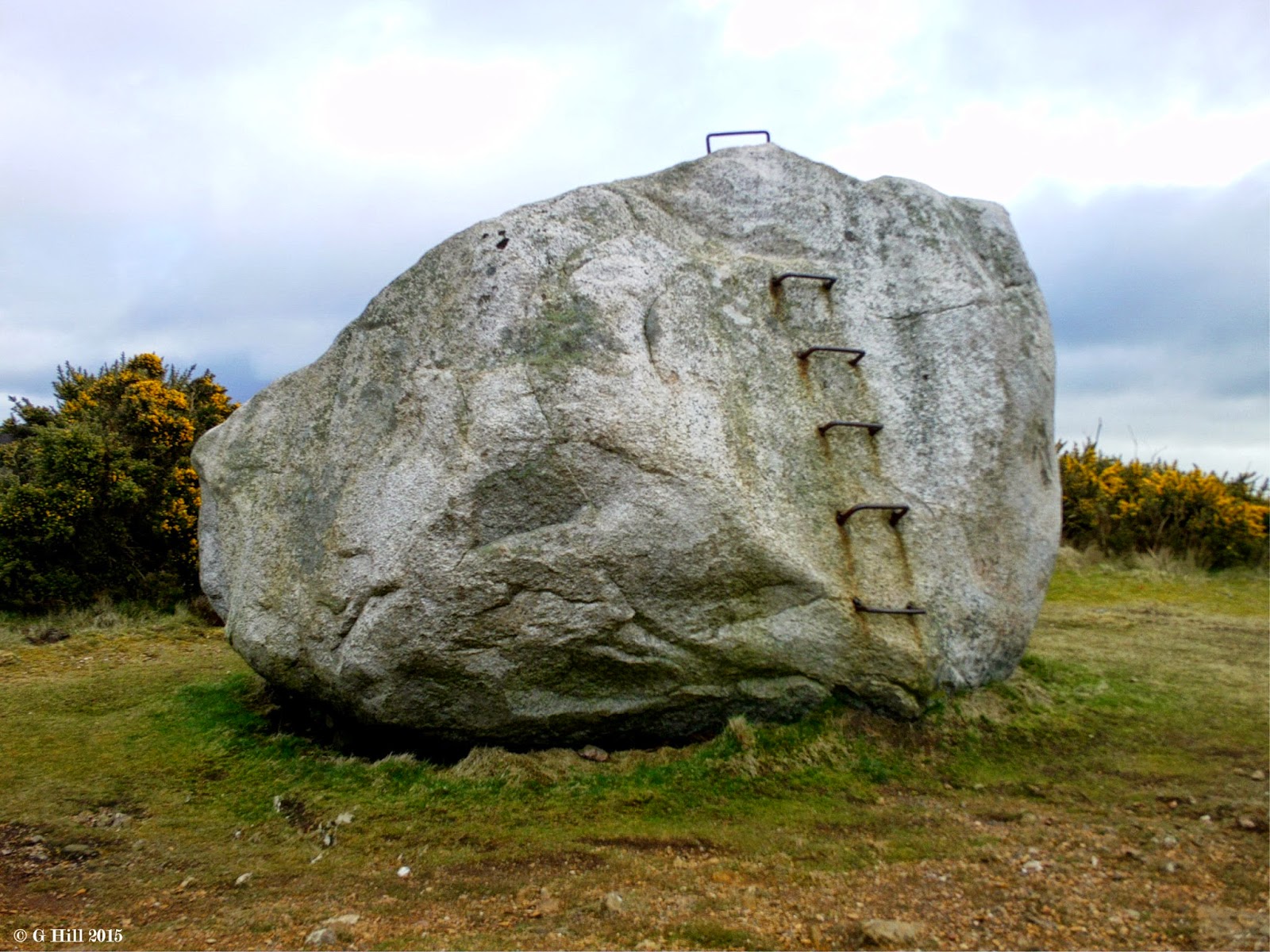 Ireland In Ruins: The Motte Stone Co Wicklow