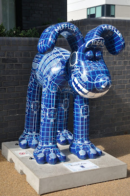 Things that make me go aagghh!: My search for Gromits around Bristol ...