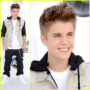 Justin Bieber Fans Club: Justin Biber Look So Cool ( PHOTO )