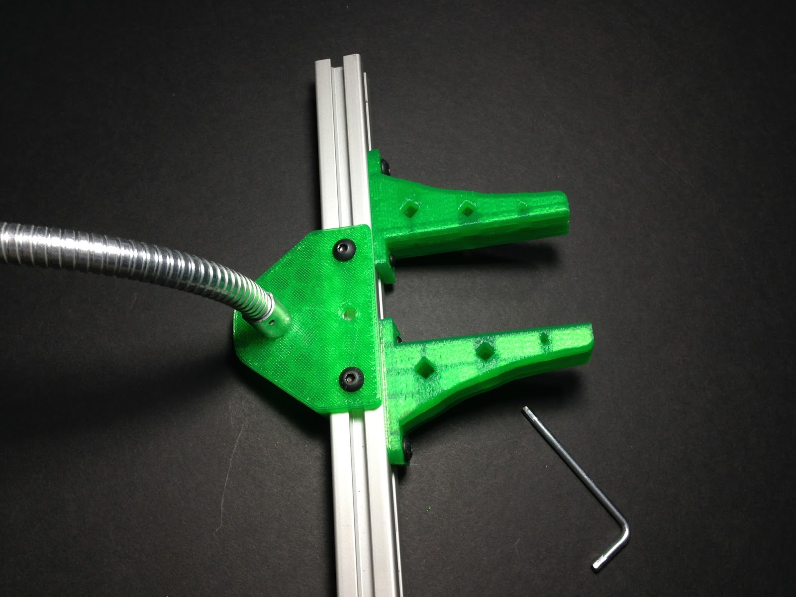 Learn By Making: Mini Project - PCB Vise