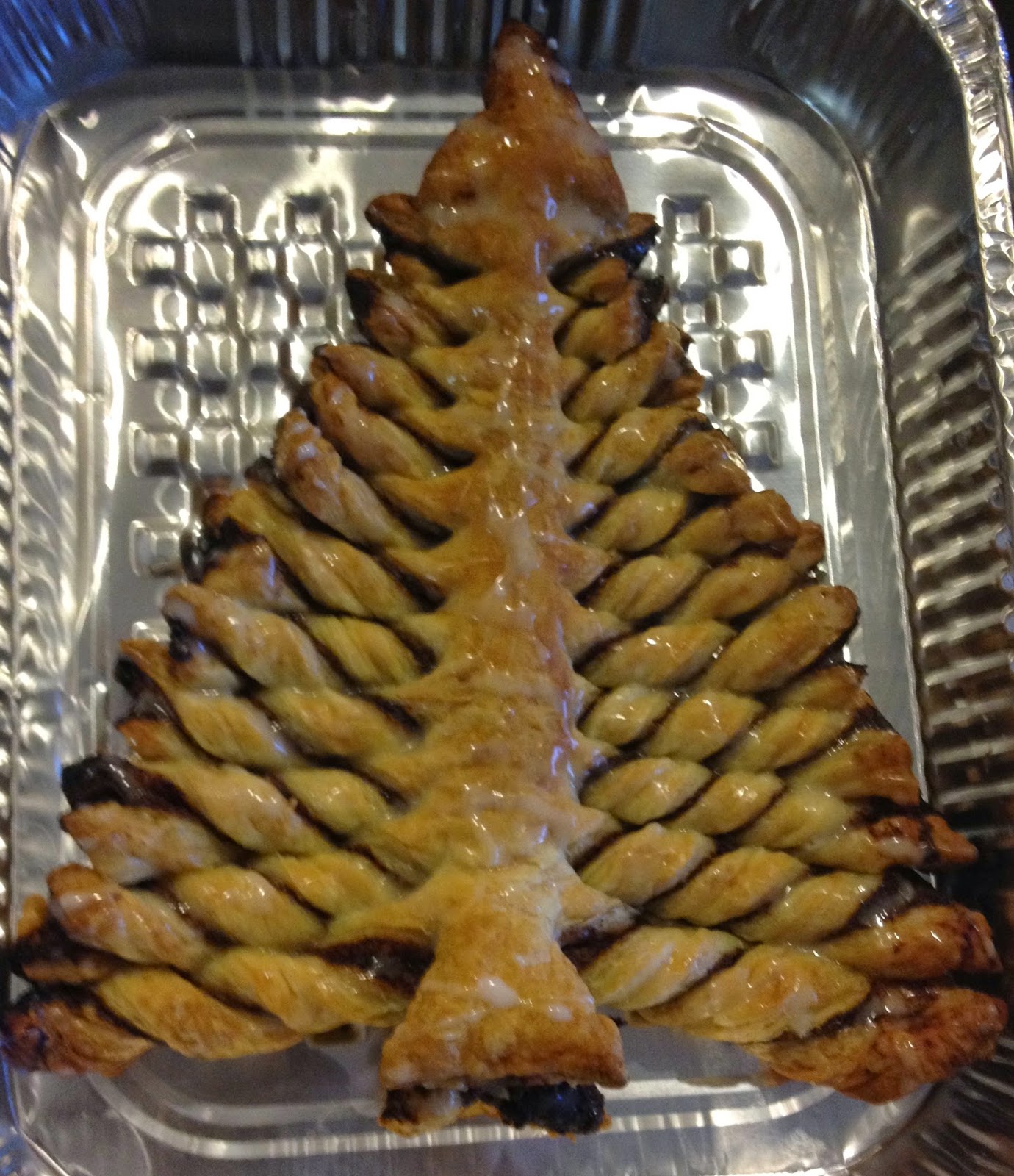 The Cooks of Cake and Kindness: Christmas Tree Pastries