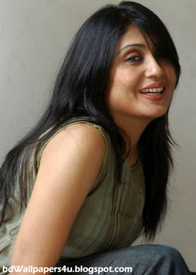 BD Wallpapers...: Bonna Mirza's Hottest Closeup Photos, She Looks Very ...