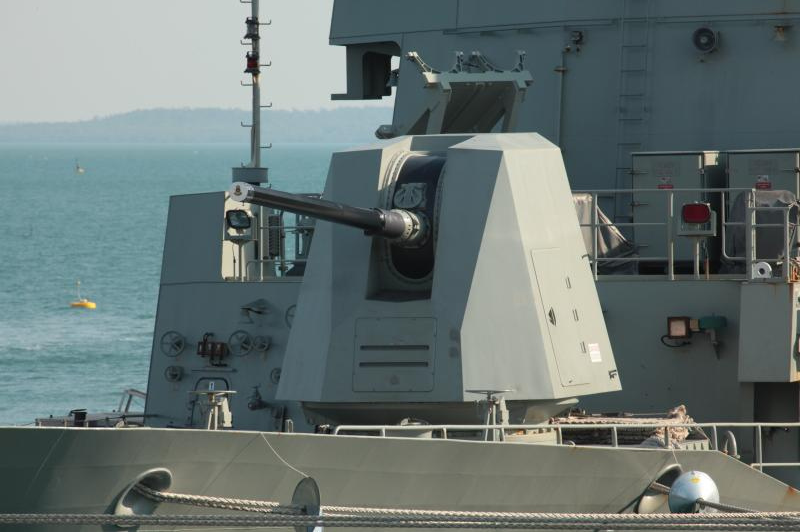 DEFENSE STUDIES: BAE Systems Secures RAN Gun Contract