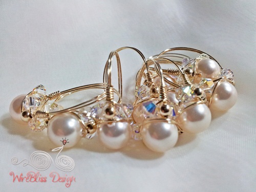 WireBliss's Wire Jewelry: Swarovski Pearls are Pretty