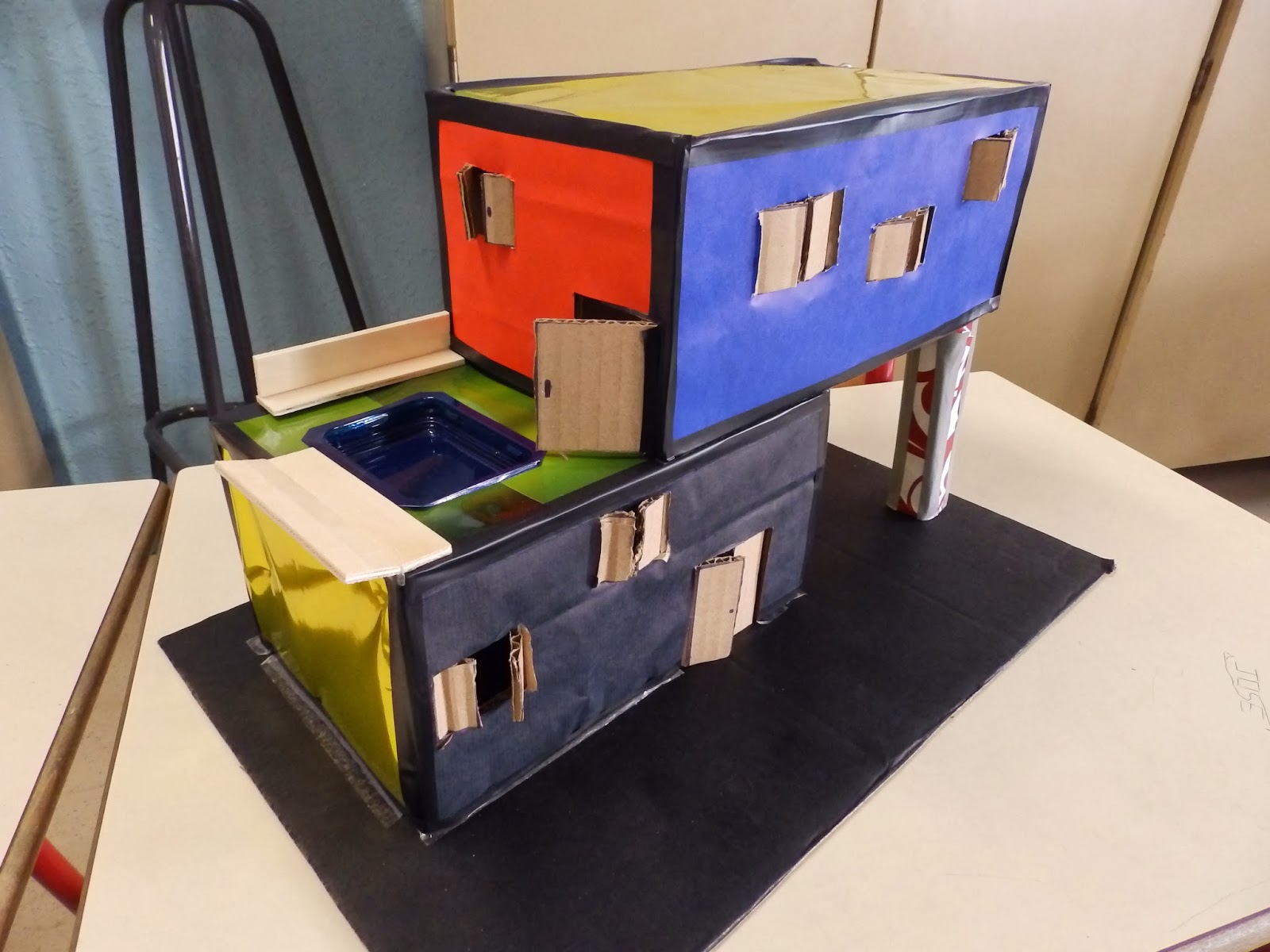 LES ARTS PLASTIQUES au lycée Comte de Foix: Maquettes